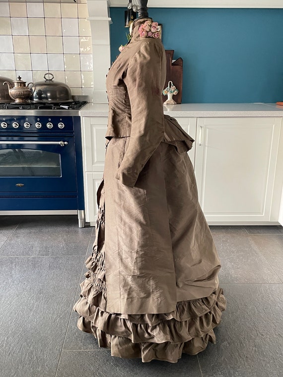 Antique Victorian 1880s Bustle Dress Basque Silk 3-pc… - Gem