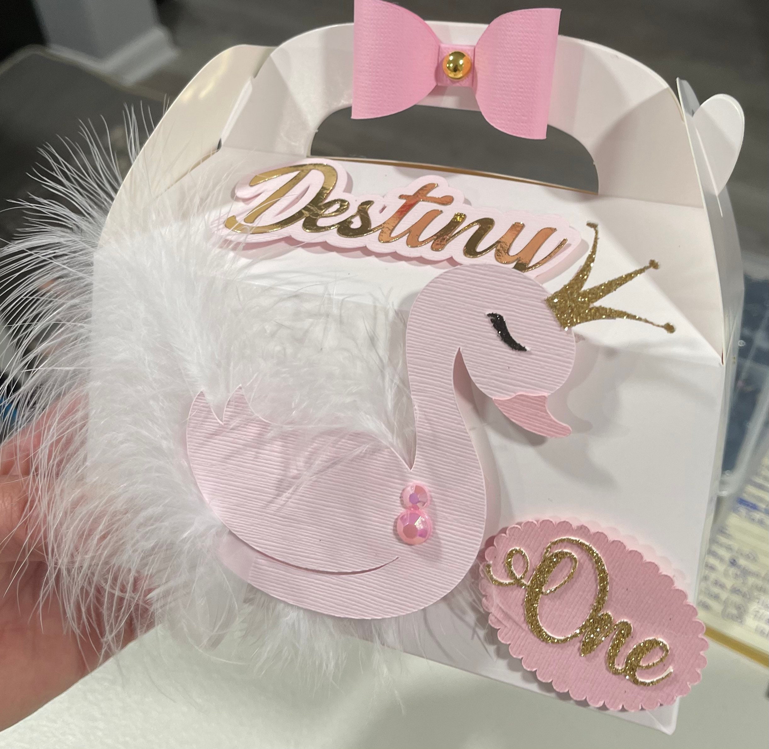 Swan First Birthday, Swam Baby Girl Birthday, Swan Party Theme, Swan ...
