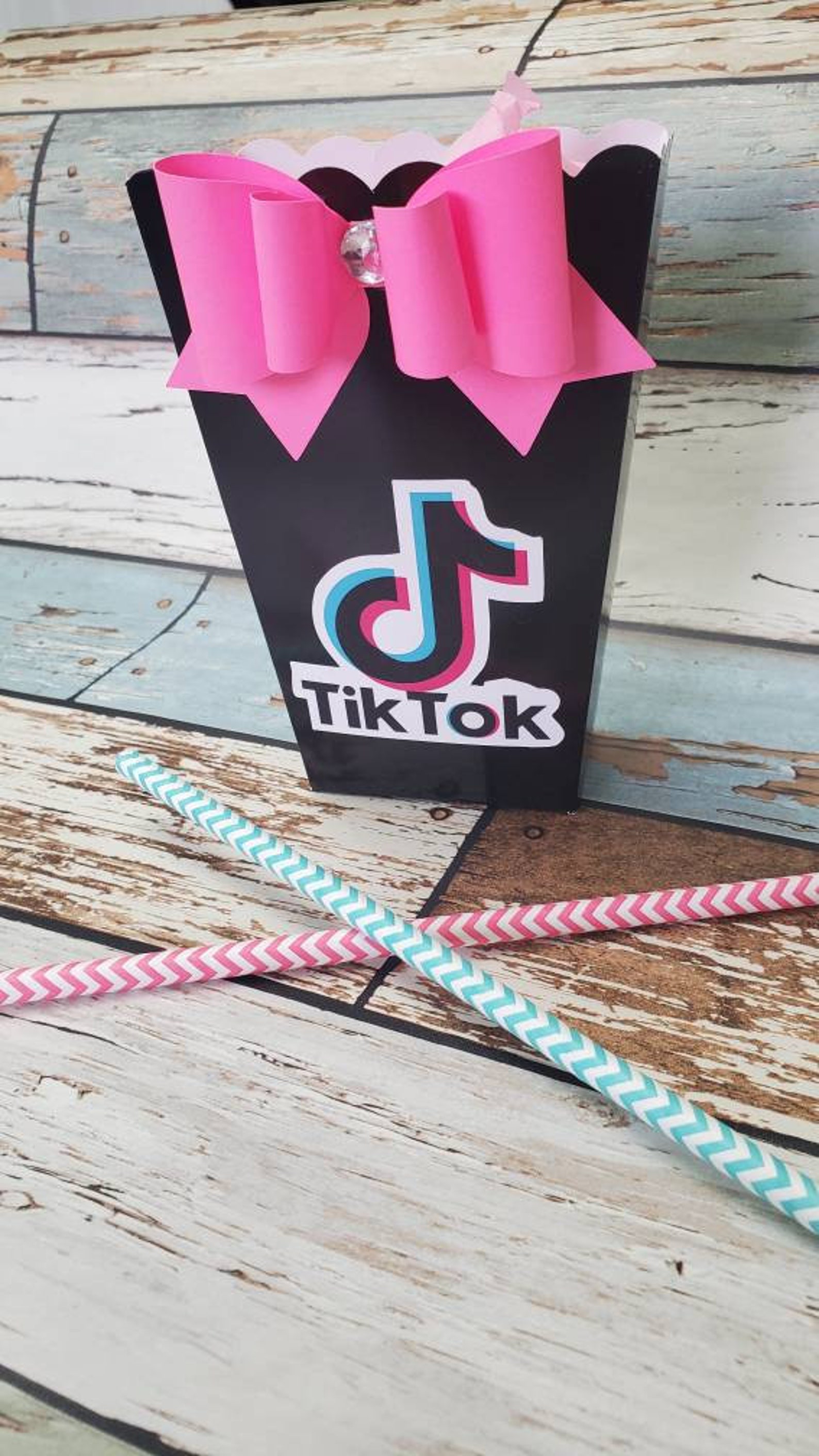 Tik tok popcorn box Tik tok party favor box Popcorn box | Etsy