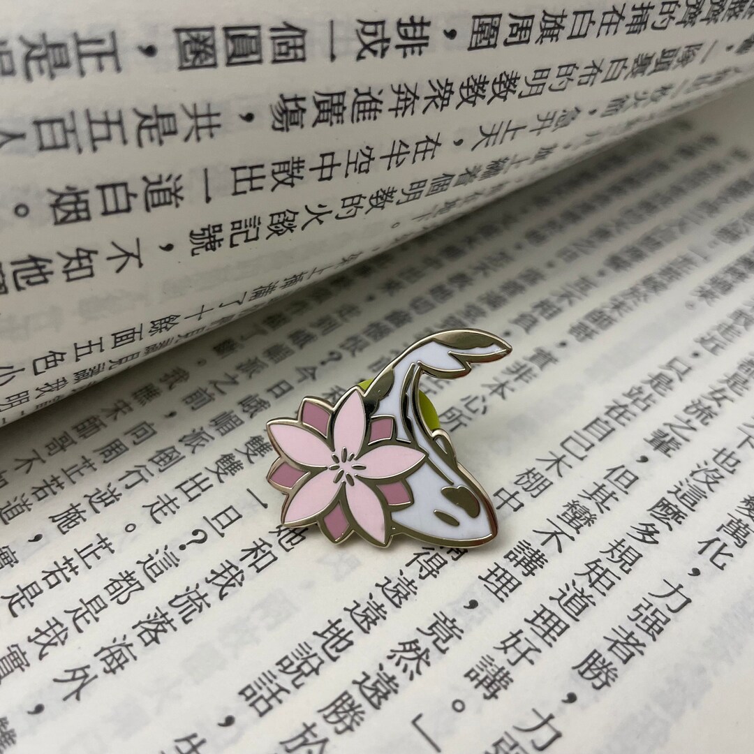 Floral Mini Pins Flower Koi Enamel Pin, Enamel Pins, Flower Pins, Tiny ...