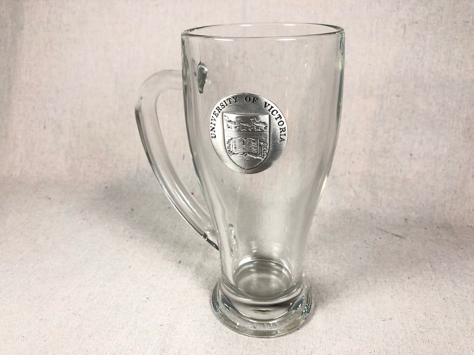 University of Victoria Beer Glass Mug With Pewter Crest | British ...