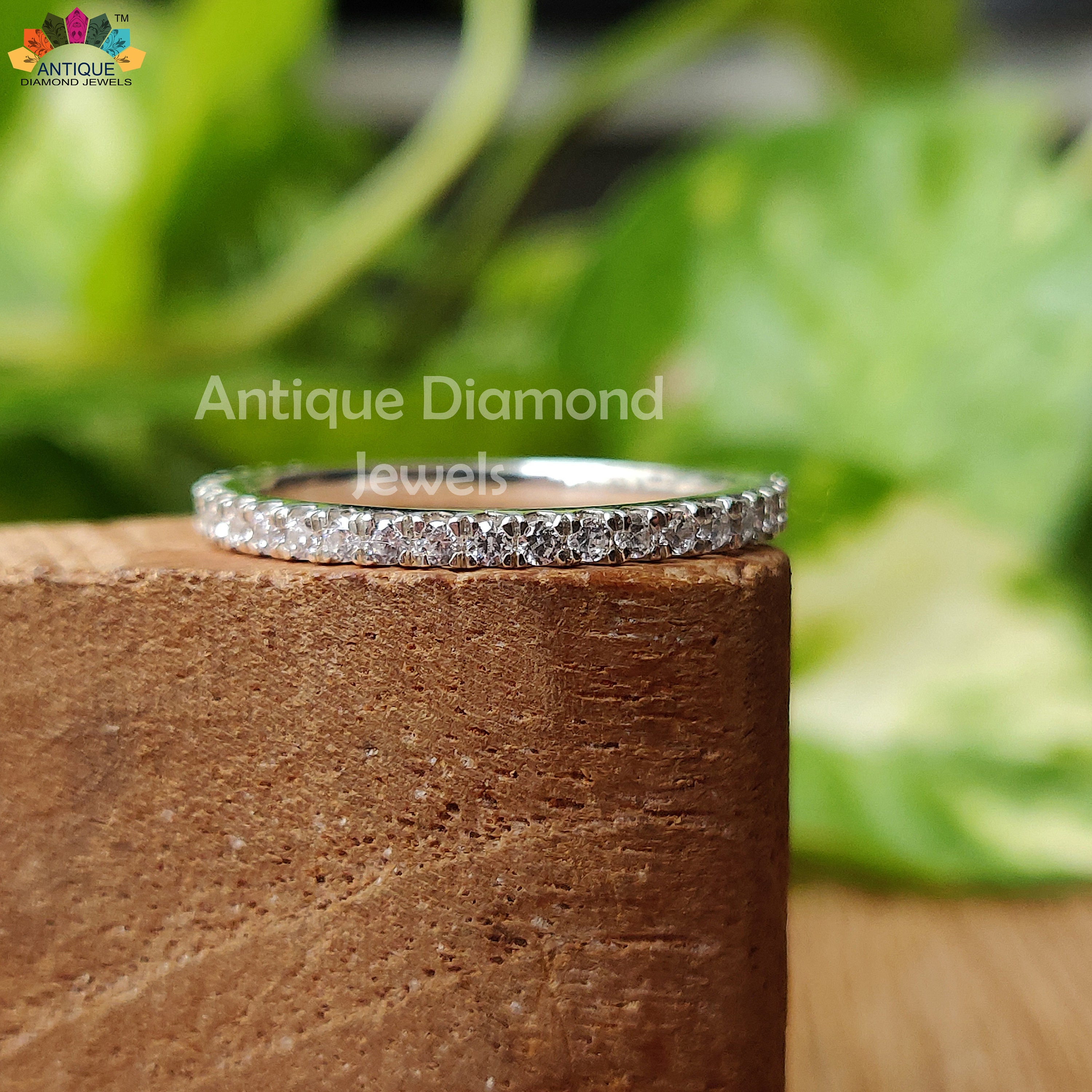 1.58 TW Round Colorless Moissanite Wedding Set, Round Bezel 1.58 TW Round Colorless Moissanite Wedding Set, Round Bezel