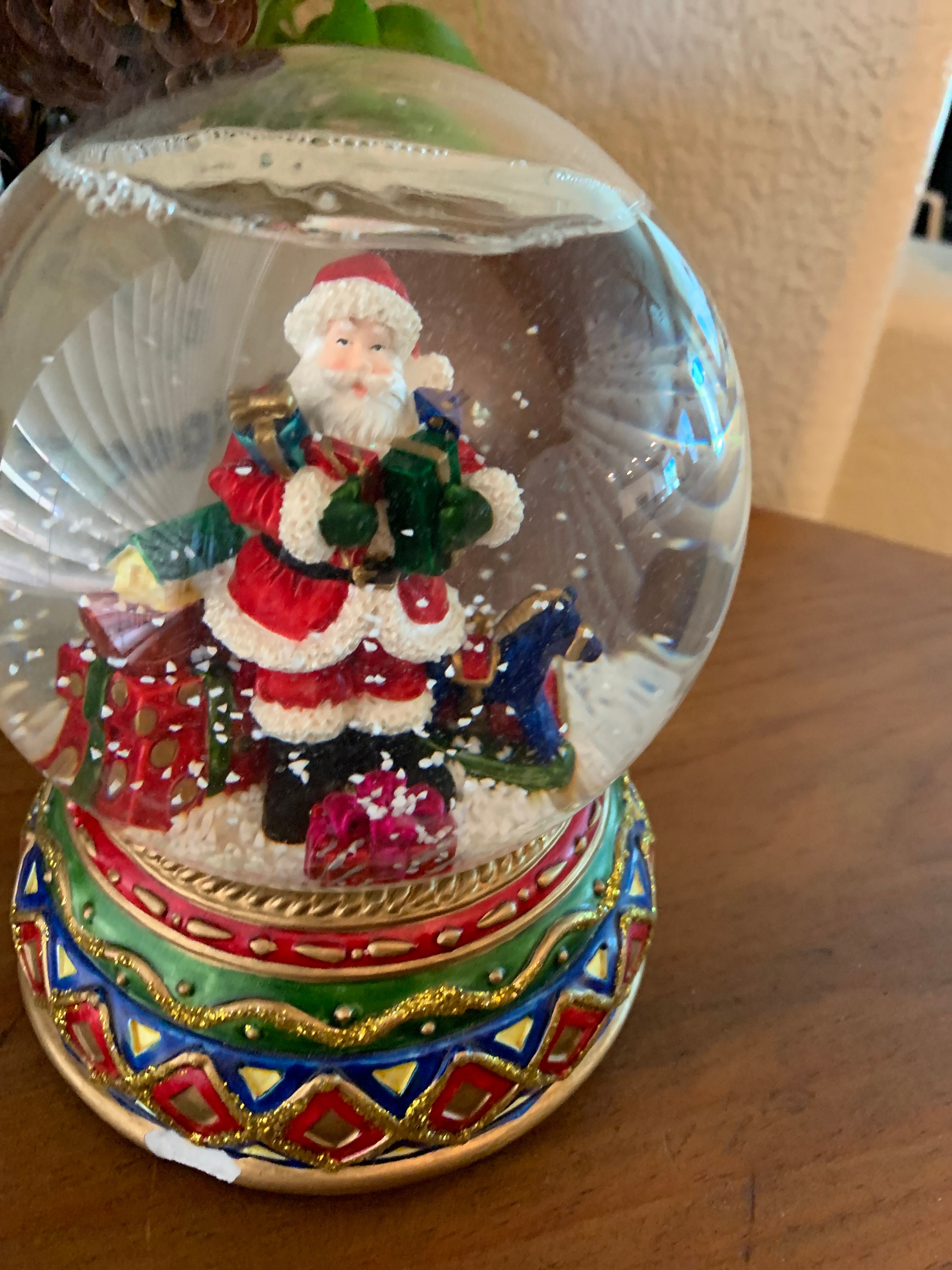 Snow Globe Santa - Etsy