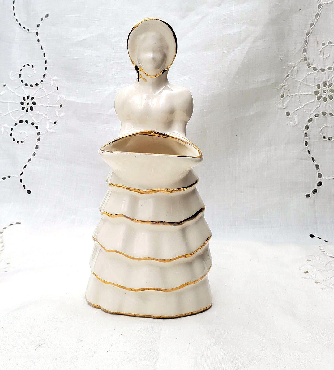 Vintage 1960s USA Art Pottery Colonial Girl Planter Vase Bonnet ...