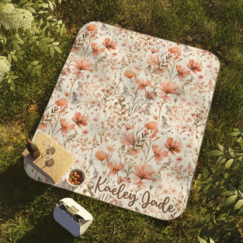 Luxury Picnic Table - Etsy