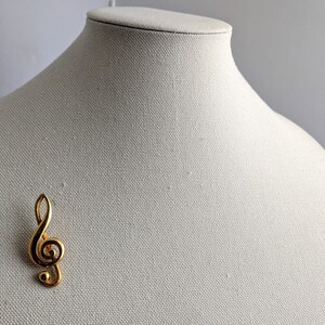 Vintage JJ Treble Clef Lapel Pin Gold Tone G Clef Musical Notation Pin ...