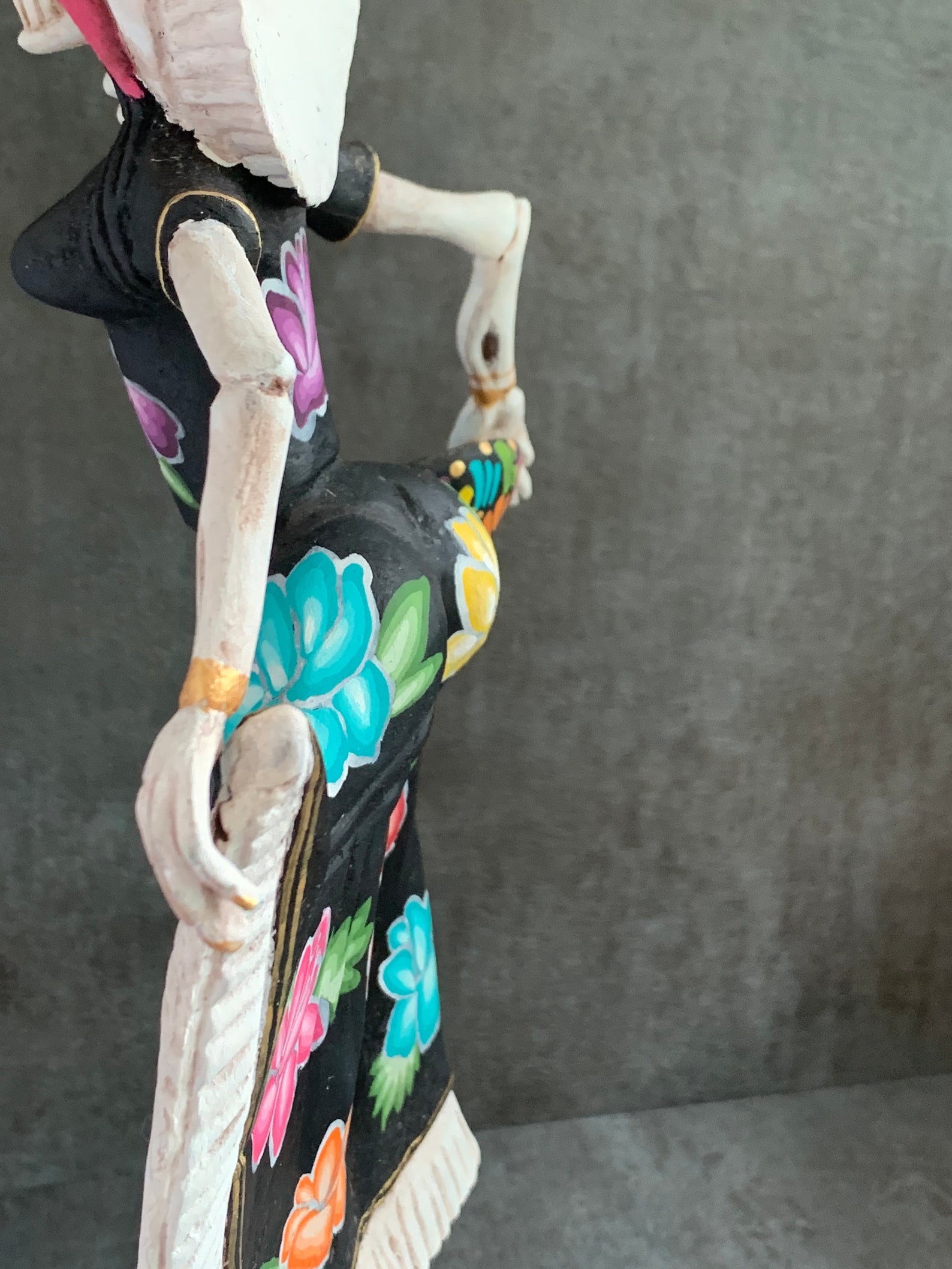 Catrina pintada a mano Mujer esqueleto Estatua del Día de | Etsy