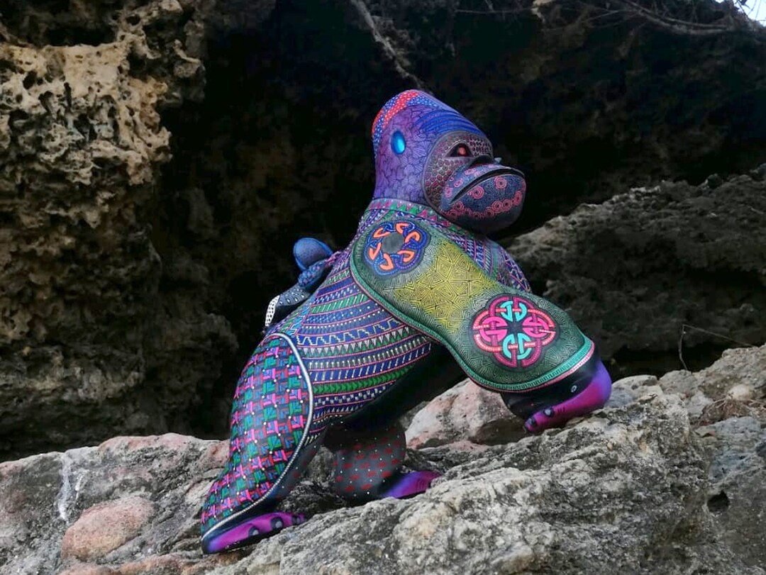 Gorilla Alebrije With Baby by Jesus Morales - Zapotec Toná Art ...