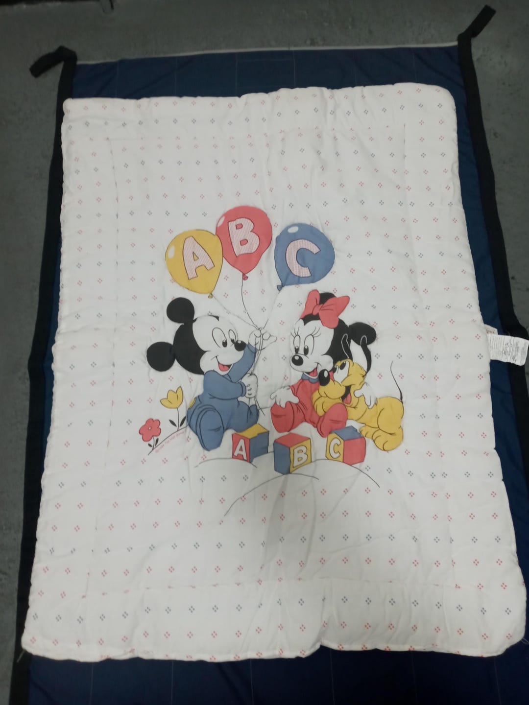 Vintage 1984 Walt Disney Co. Dundee Mickey Minnie ABC 42x32 Crib ...