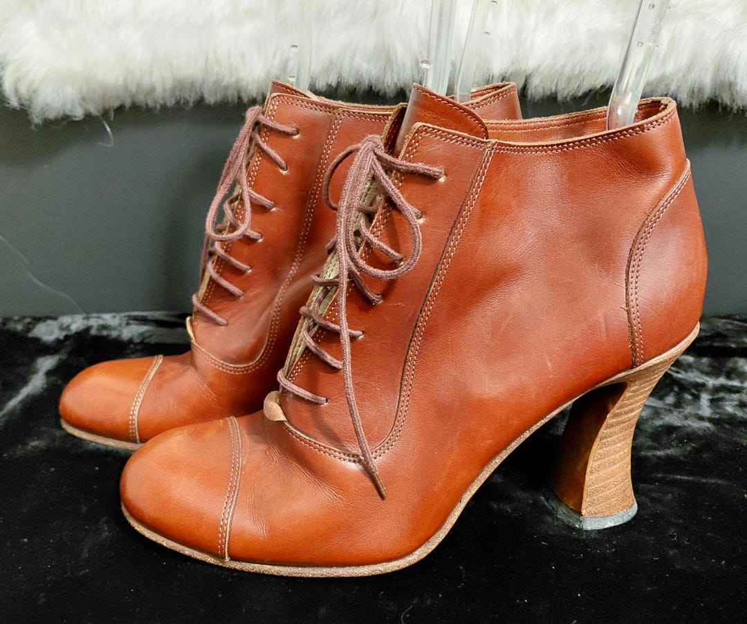 Vintage Michel Perry Brown Leather Lace-up Booties | Size EU 38/ US 7.5 ...