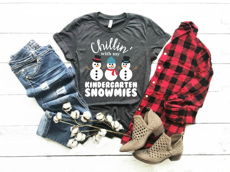 Christmas Shirt for Kindergarten Teachers - Chillin With My ...
