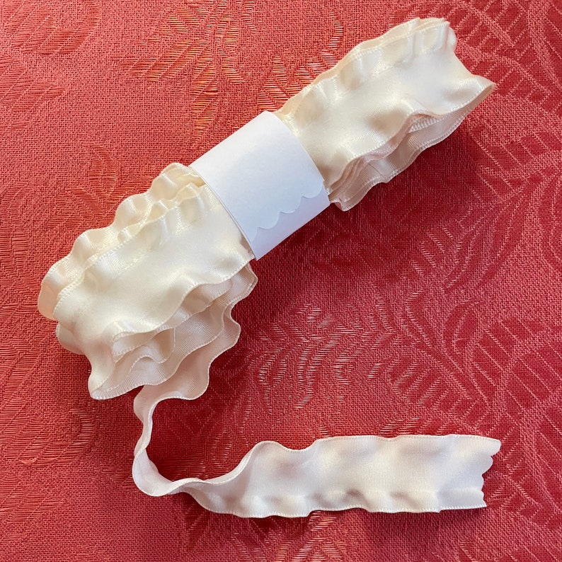 Four Types of Ivory Ribbon Remnants - Etsy