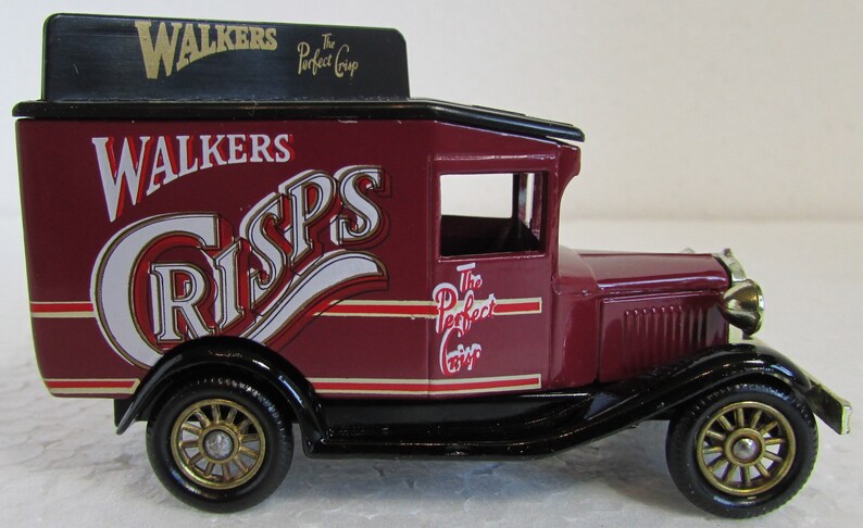 Vintage Lledo 1934 Model "a" Walkers Crisps Delivery Truck. #DG013 1:76 ...