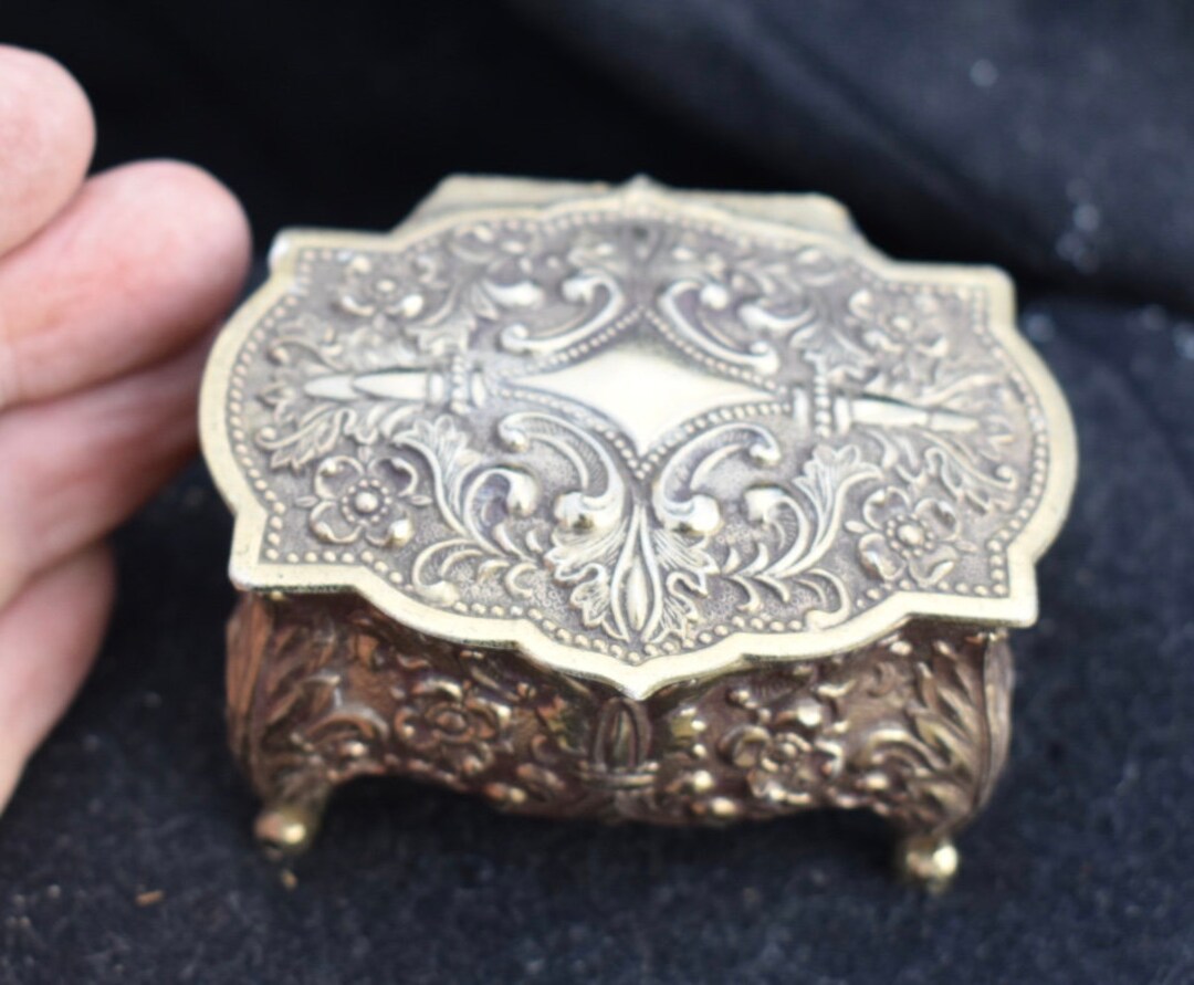 Vintage Japanese Tricket Box - Etsy