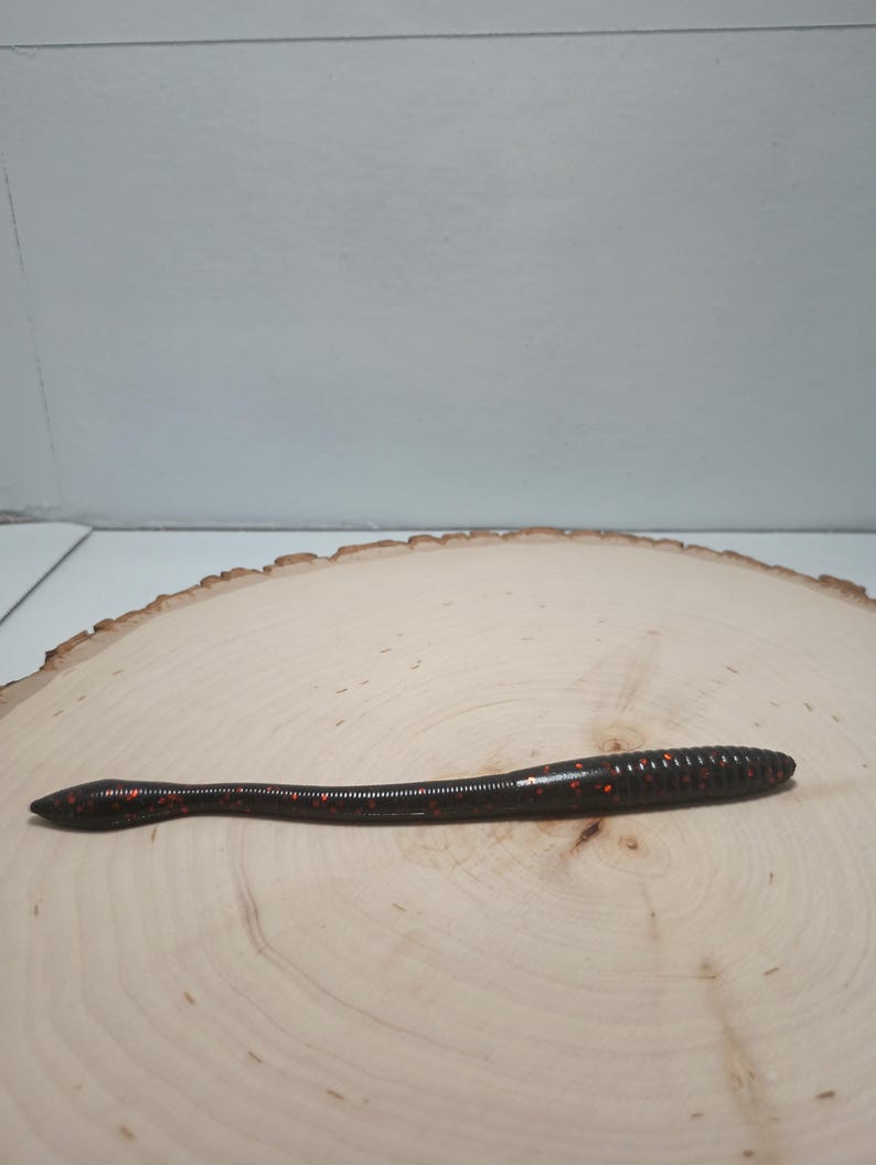 Soft Plastic Worms "dirt Oil" - Etsy