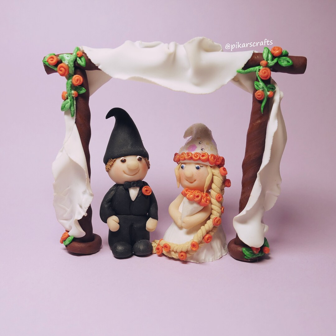 Personalised Wedding Gnomes Set With Wedding Arch Miniature - Etsy