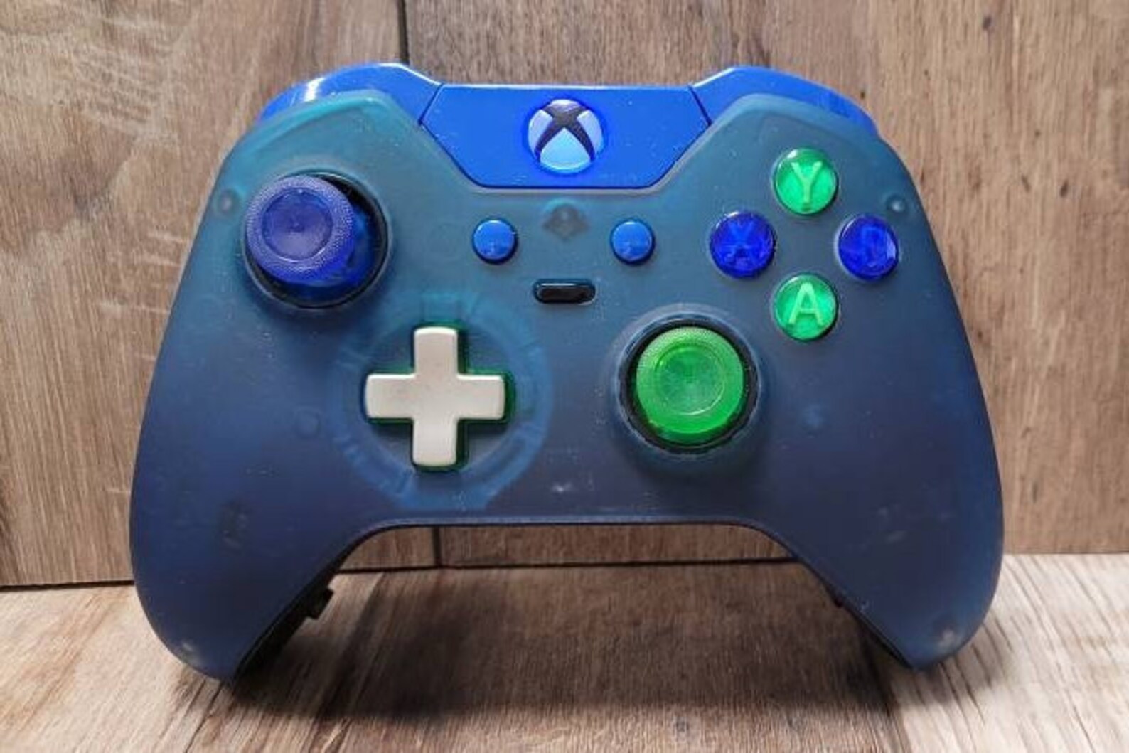 Xbox One Elite Wireless Controller Custom Ombre Blue & Green Blue Led ...