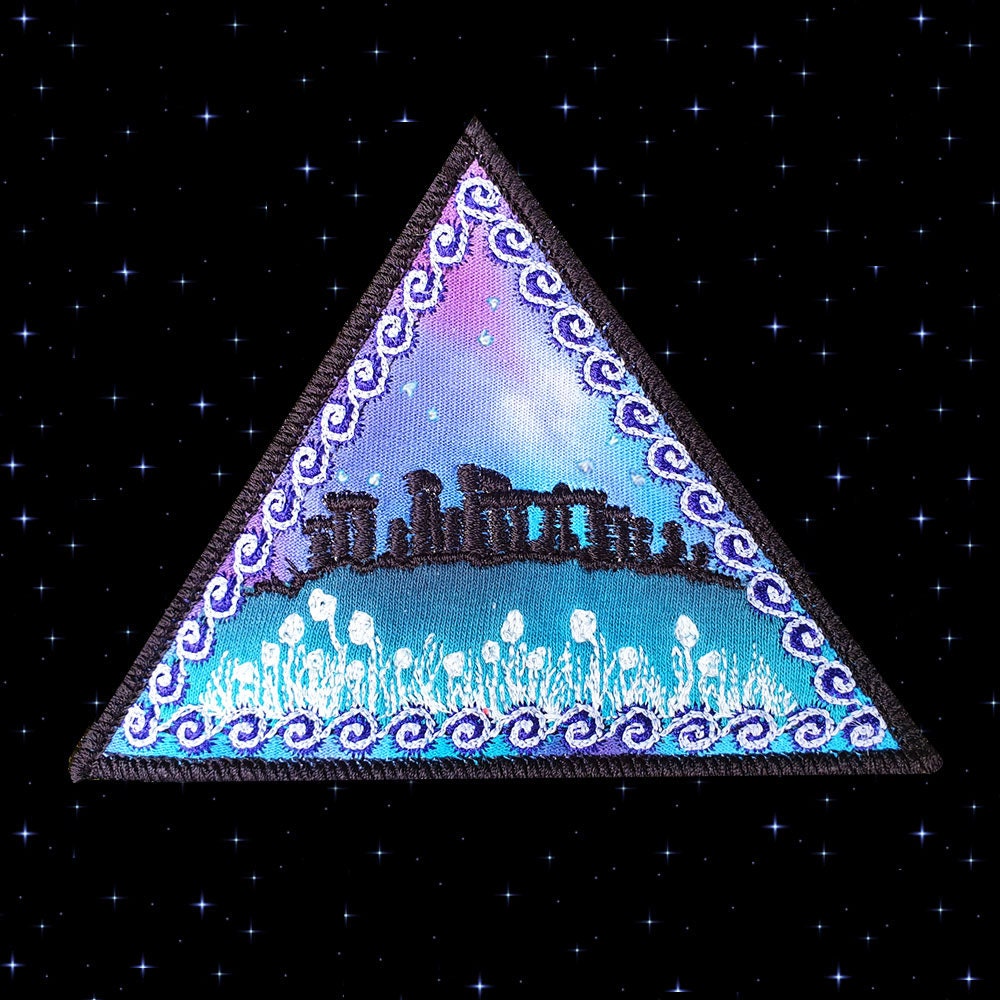 Stonehenge Magic Mushroom Triangle Embroidered Unisex T-shirt - Etsy