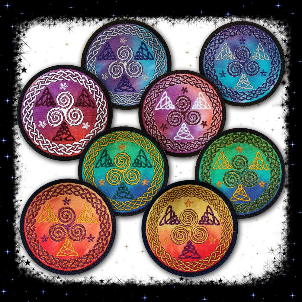 Celtic Triskelion Round Embroidered Sew/iron-on Patch - New Grange ...
