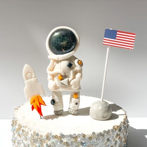 Astronaut Cake Topper Space Cake Topper Space Explorer Cake - Etsy