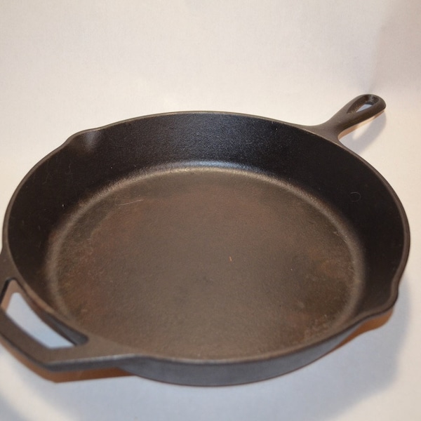 Lodge 12" Cast Iron Skillet - Etsy