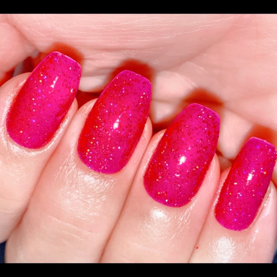 Red nail polish with glitter store