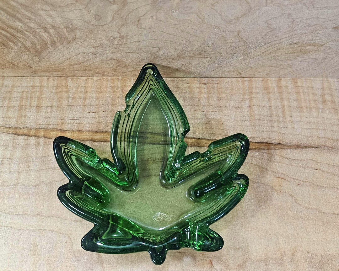 Green Pot Leaf Glass Ashtray - Etsy