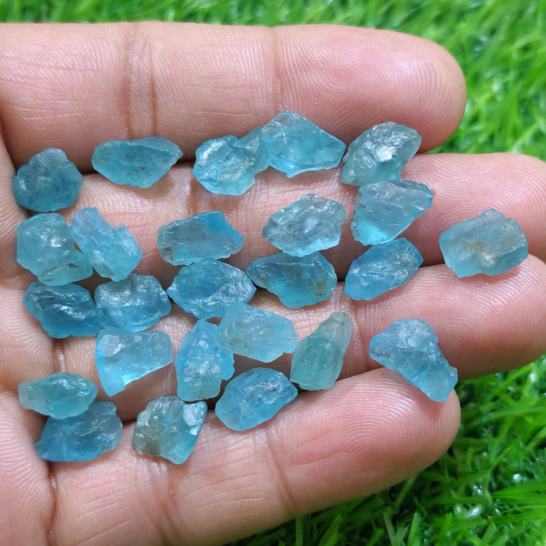 25 Sky Blue Apatite Raw Gemstones: Jewelry Making (10-13 MM) - Etsy