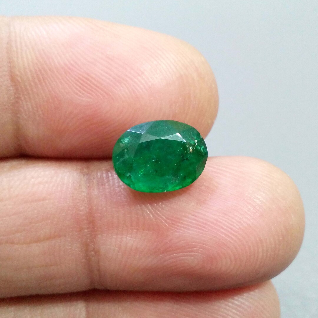 Zambian Green Emerald: 3.90 Crt Oval Faceted Loose Gemstone - Etsy