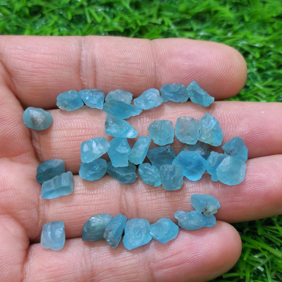 33 Sky Blue Apatite Rough Gemstones: Raw Jewelry Making (7-10 MM) - Etsy