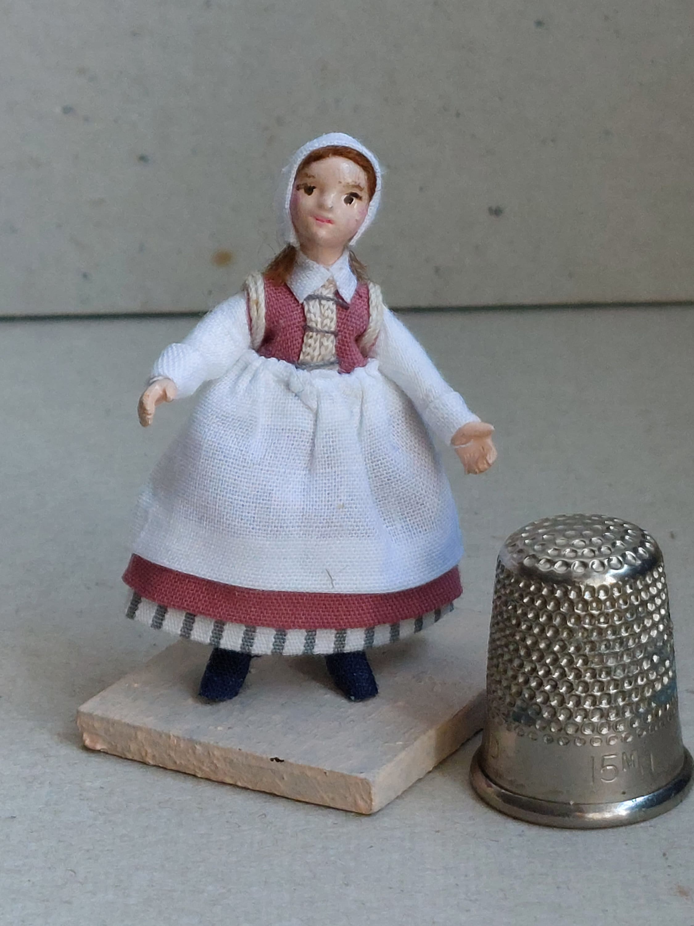 1/24 Scale Tudor Dolls - Etsy