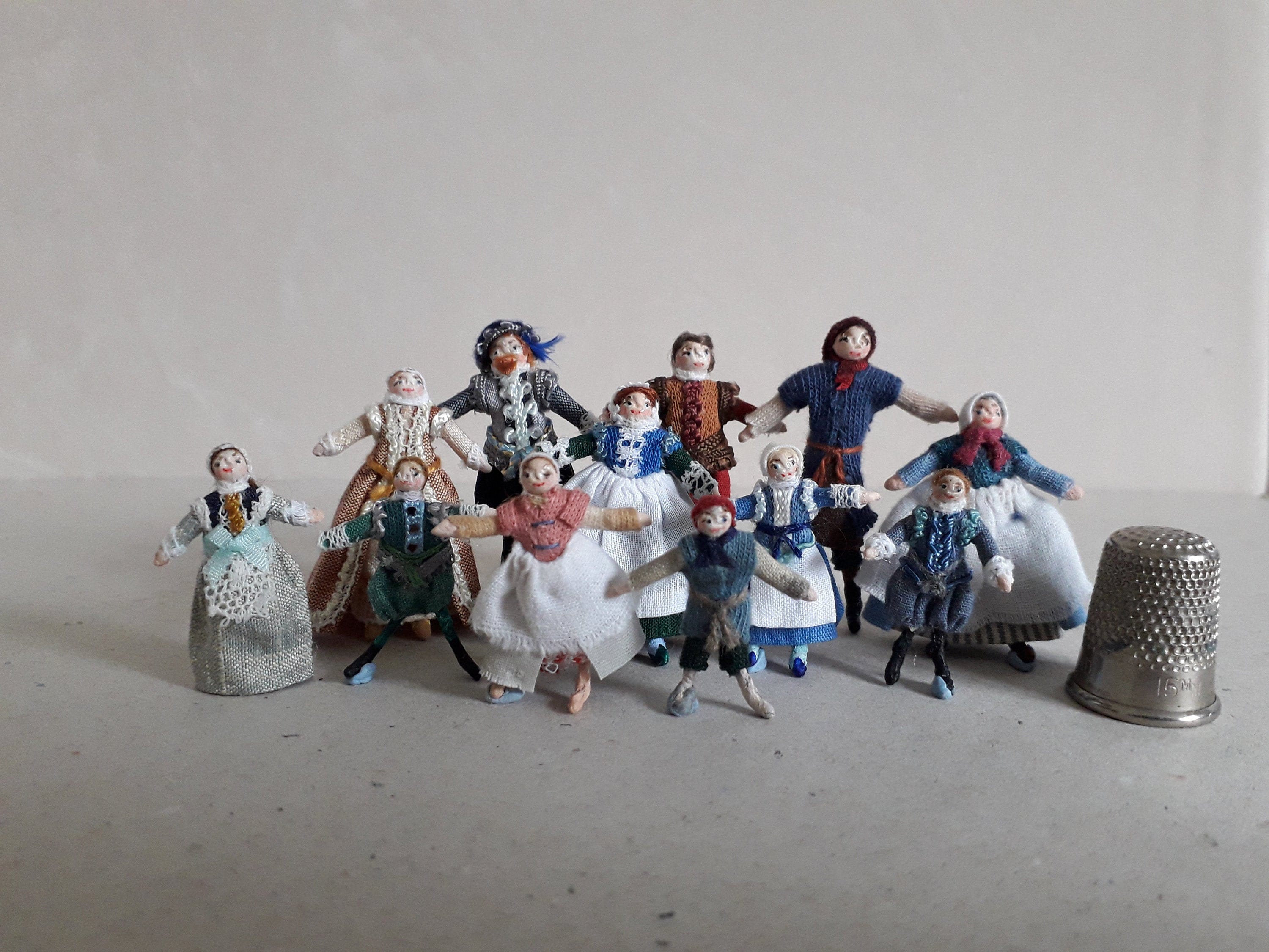 1/48 Tudor Dolls - Etsy