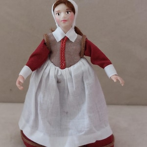 1/12 Tudor Yeoman Family - Etsy