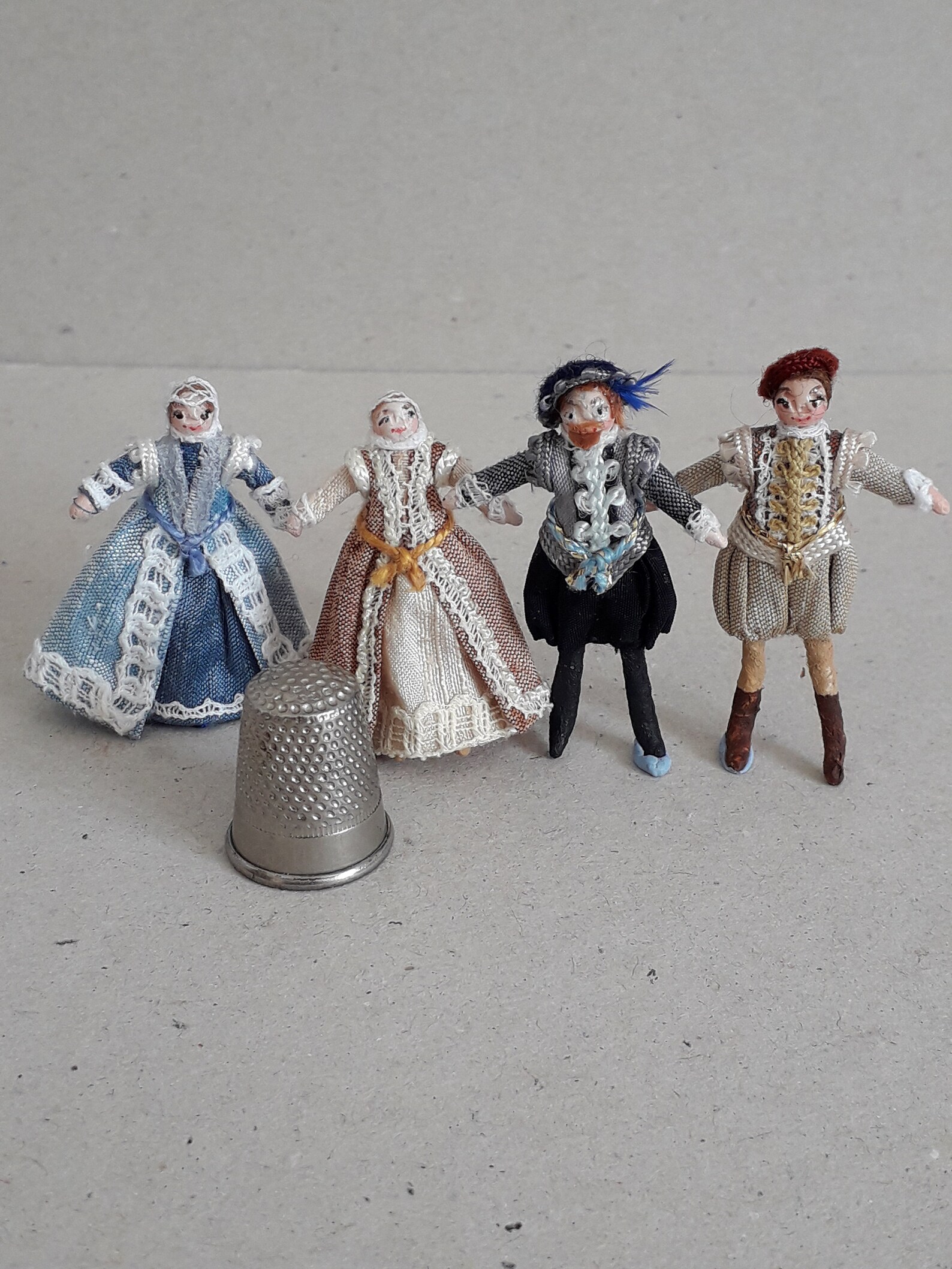 1/48 Tudor Dolls - Etsy