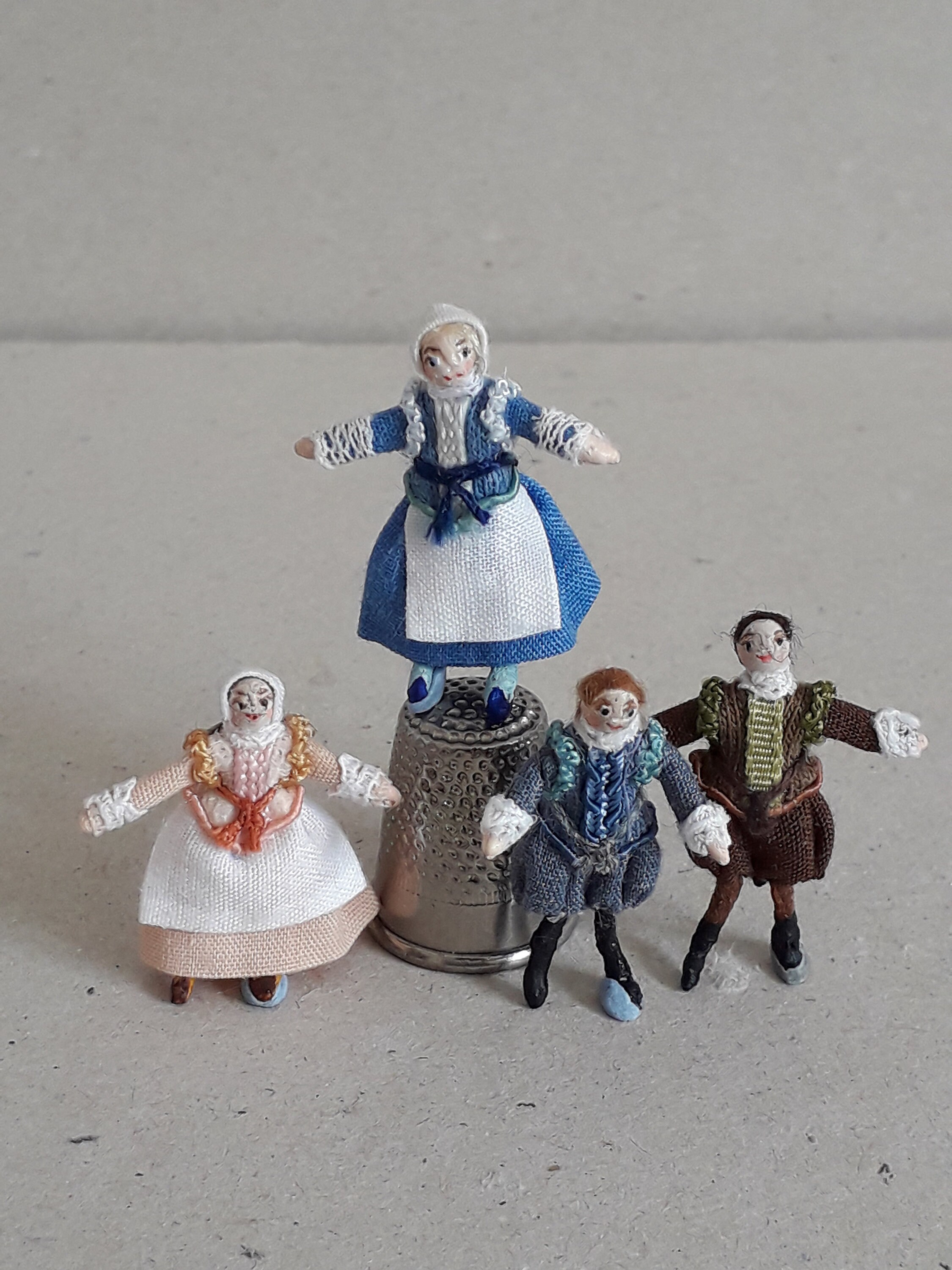 1/48 Tudor Dolls - Etsy