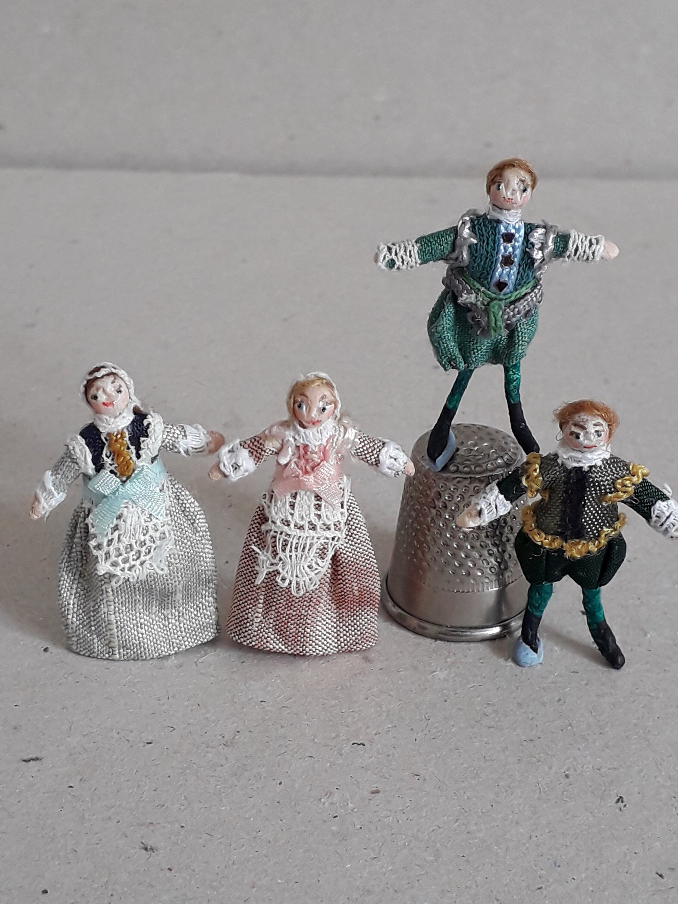 1/48 Tudor Dolls - Etsy