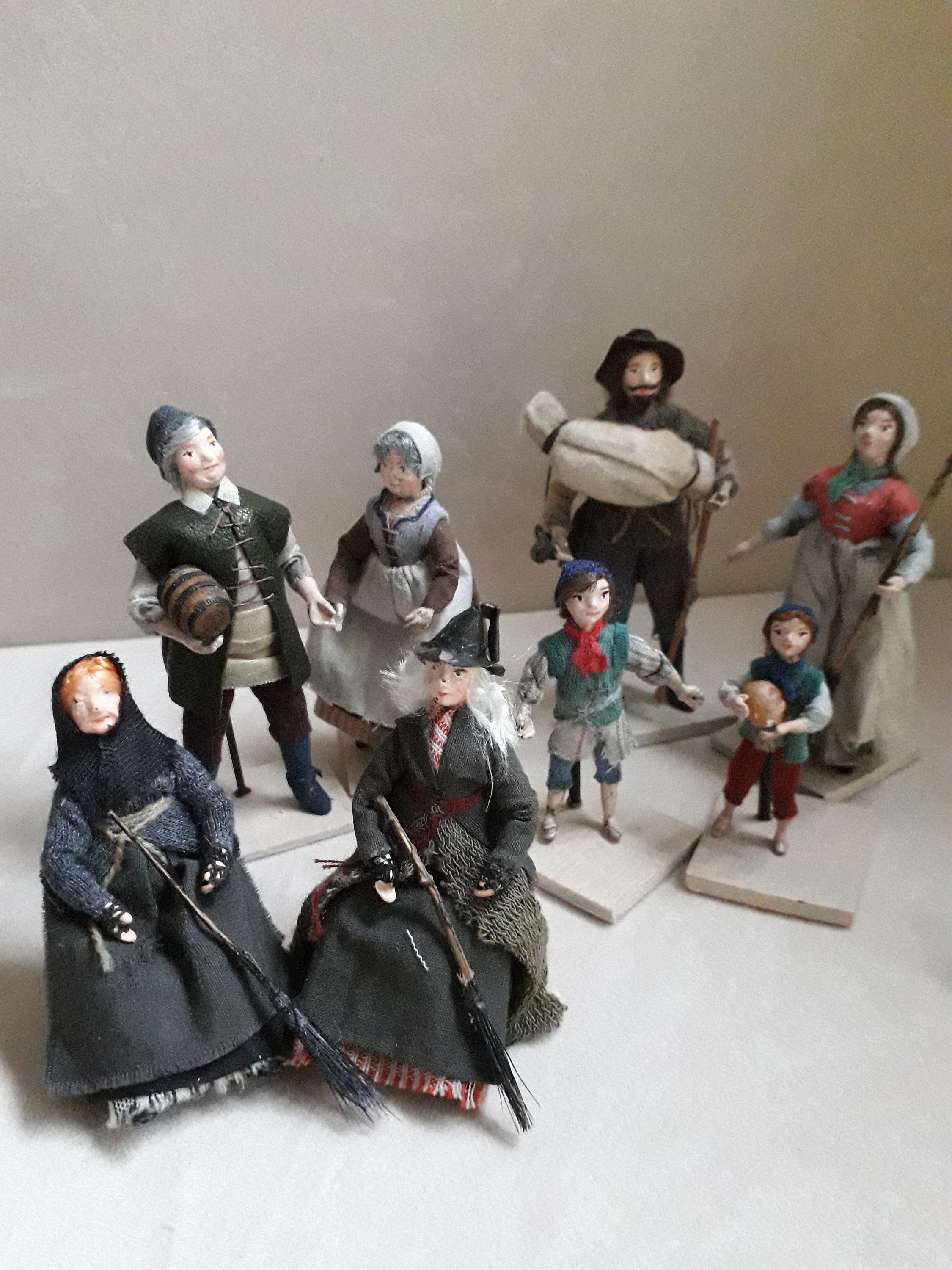 1/24 Scale Tudor Dolls - Etsy
