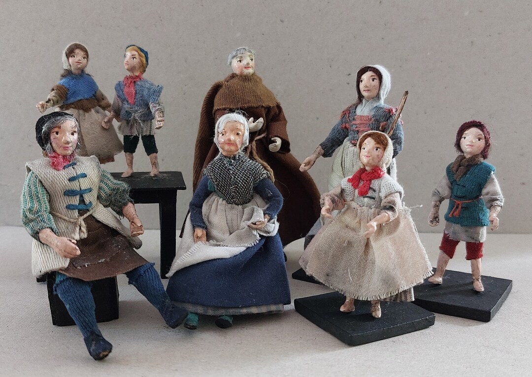 1/24 Scale Tudor Dolls - Etsy