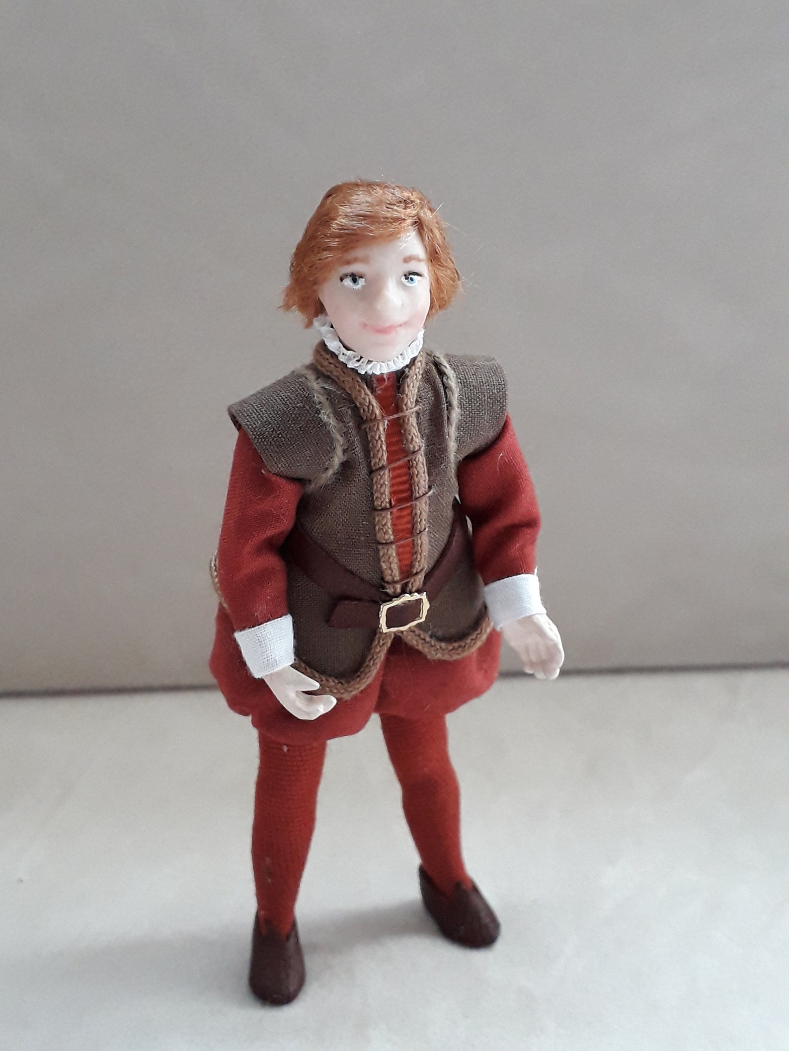 1/12 Tudor Yeoman Family - Etsy