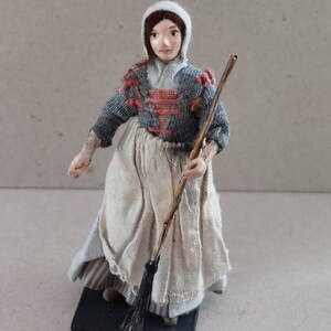 1/24 Scale Tudor Dolls - Etsy
