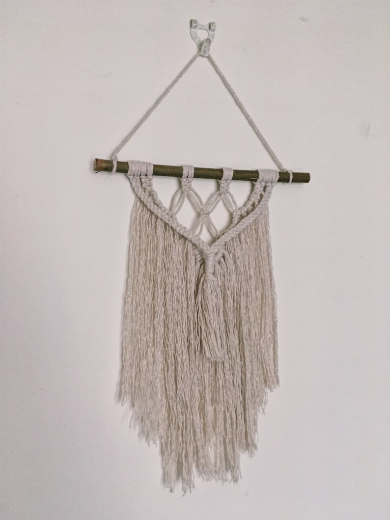 Small White Macrame Wall Hanging - Etsy