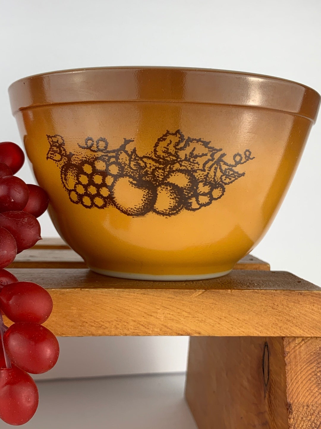 Vintage Small Pyrex Bowl / Old Orchard Pattern / 1 1/2 Pint / Brown and ...