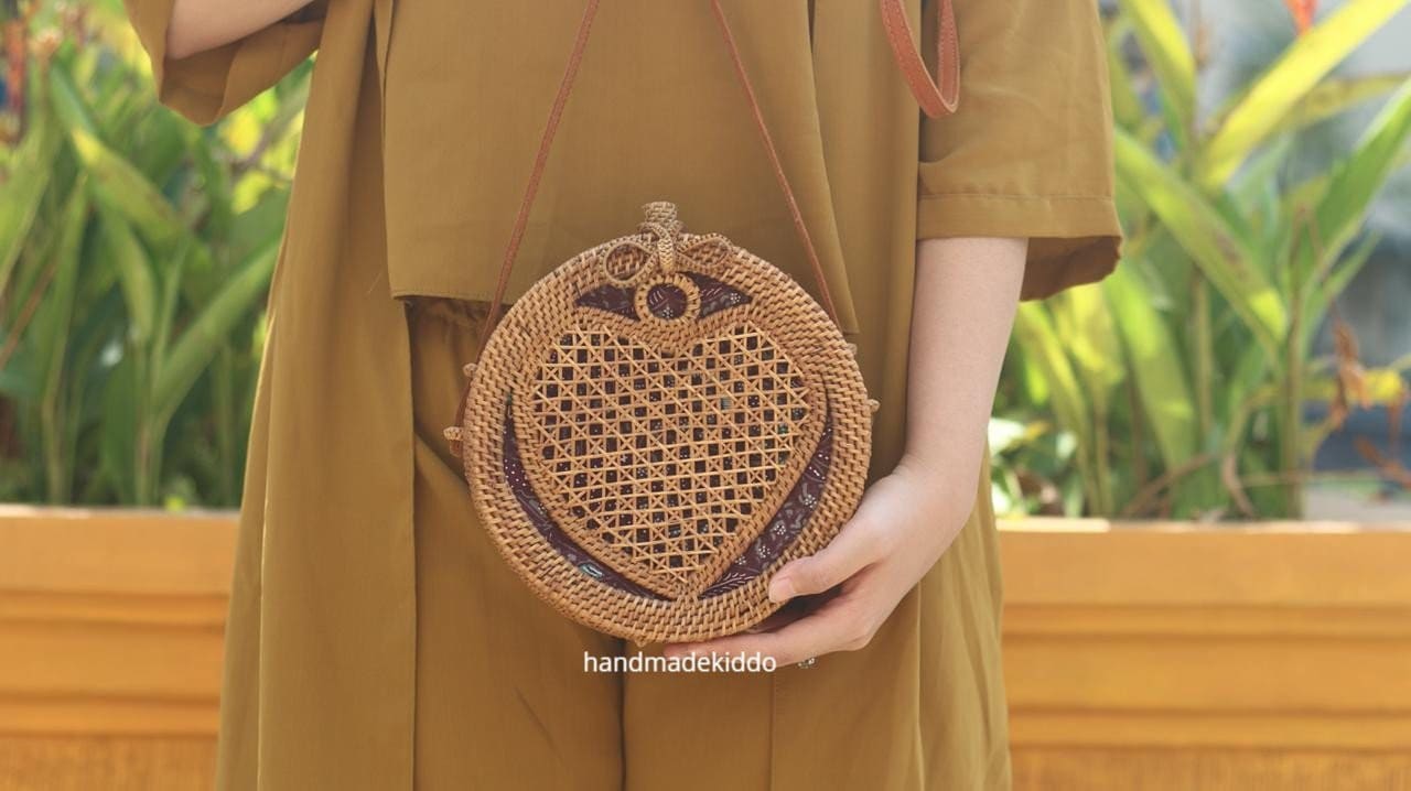 SALE Bali Heart Rattan Bag With Ribbon Closure Rattan Bag | Etsy