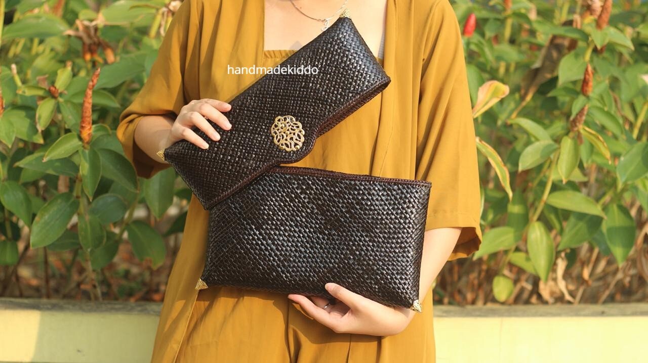 SALE Gold Straw Clutch, Straw Bag, Hand Woven Bag, Pandan Leaf Bag ...