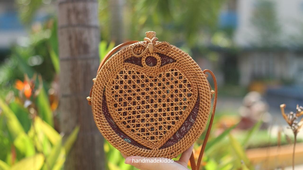 SALE Bali Heart Rattan Bag With Ribbon Closure Rattan Bag | Etsy