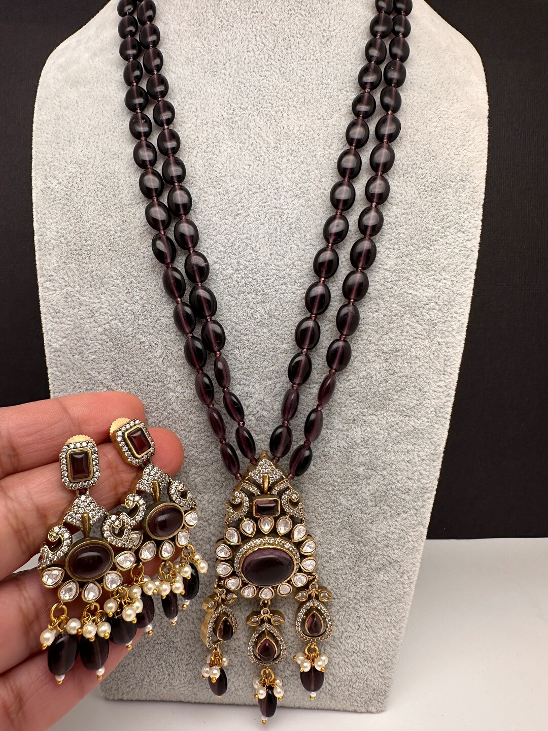 Moissanite Mehendi Polish Monalisa Mint Green Beads Long Necklace ...