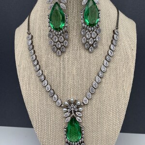 Doublet Necklace, Doublet Green Stone Victorian Finish Short Necklace ...