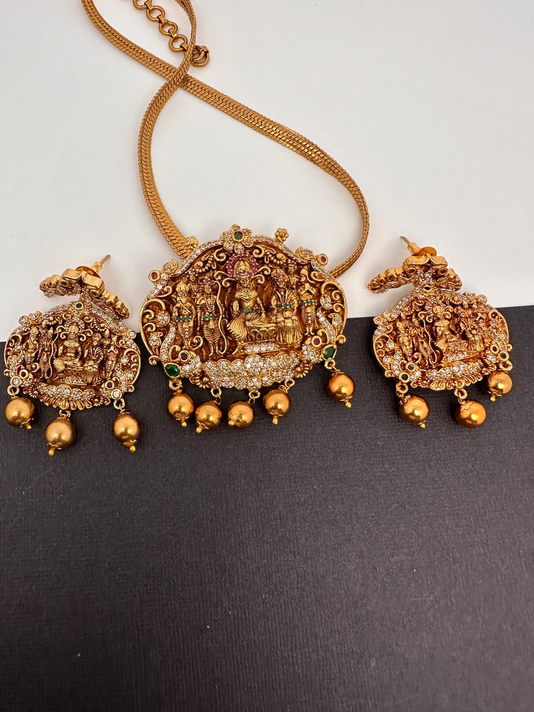 Lord Vishnu Pendent Set Temple Jewelry /CZ Matte Locket Set Indian ...