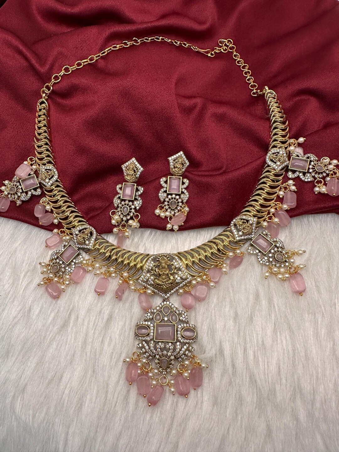 Goddess Lakshmi Pink Stone Jalebi Necklace/ Temple Jewelry - Etsy