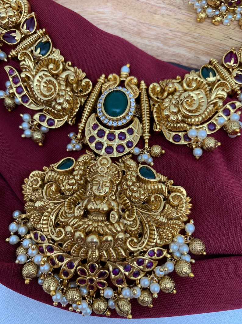 Temple Jewelry Goddess Lakshmi Peacock Nakshi Pota Stone - Etsy